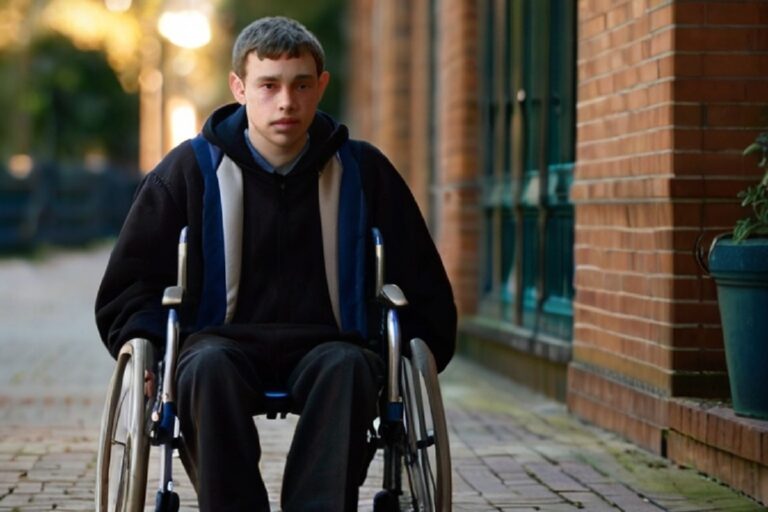Ghost Boy by Martin Pistorius Summary - BookLumos